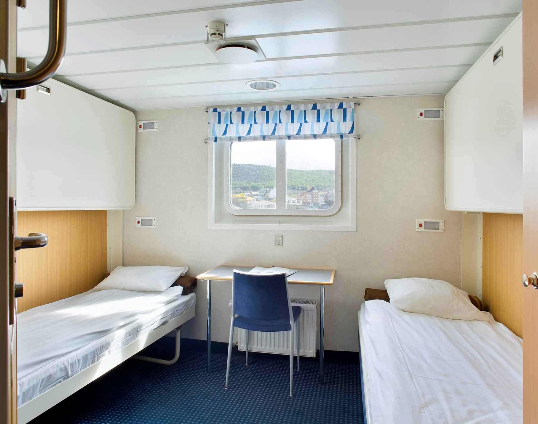 Ocean Nova - Ship Reviews & Cabin Guide | Swoop Arctic