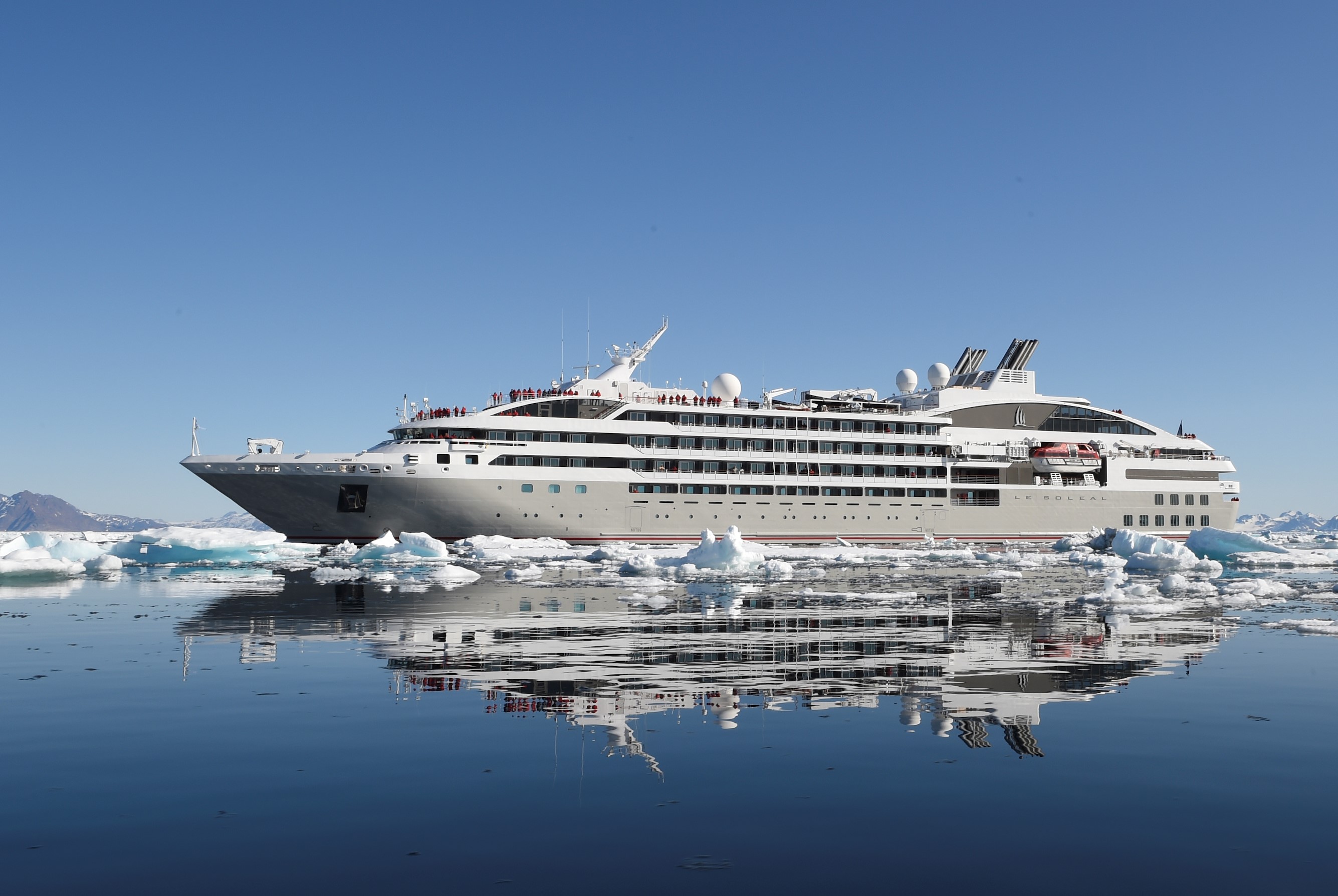 Arctic Cruise Ships | Swoop Arctic